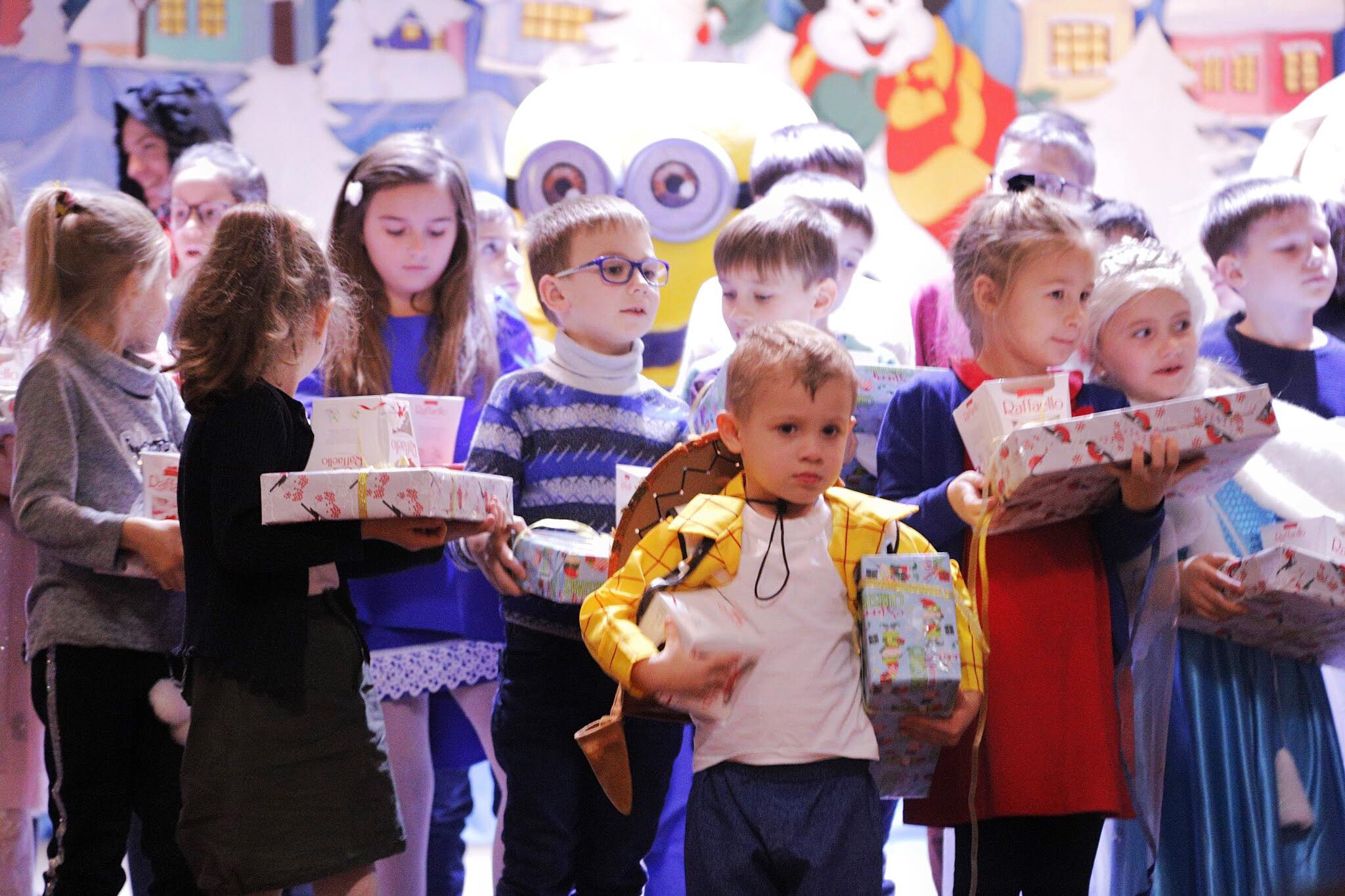 Команда Global Christian Support провела різдвяні акції для дітей із ...